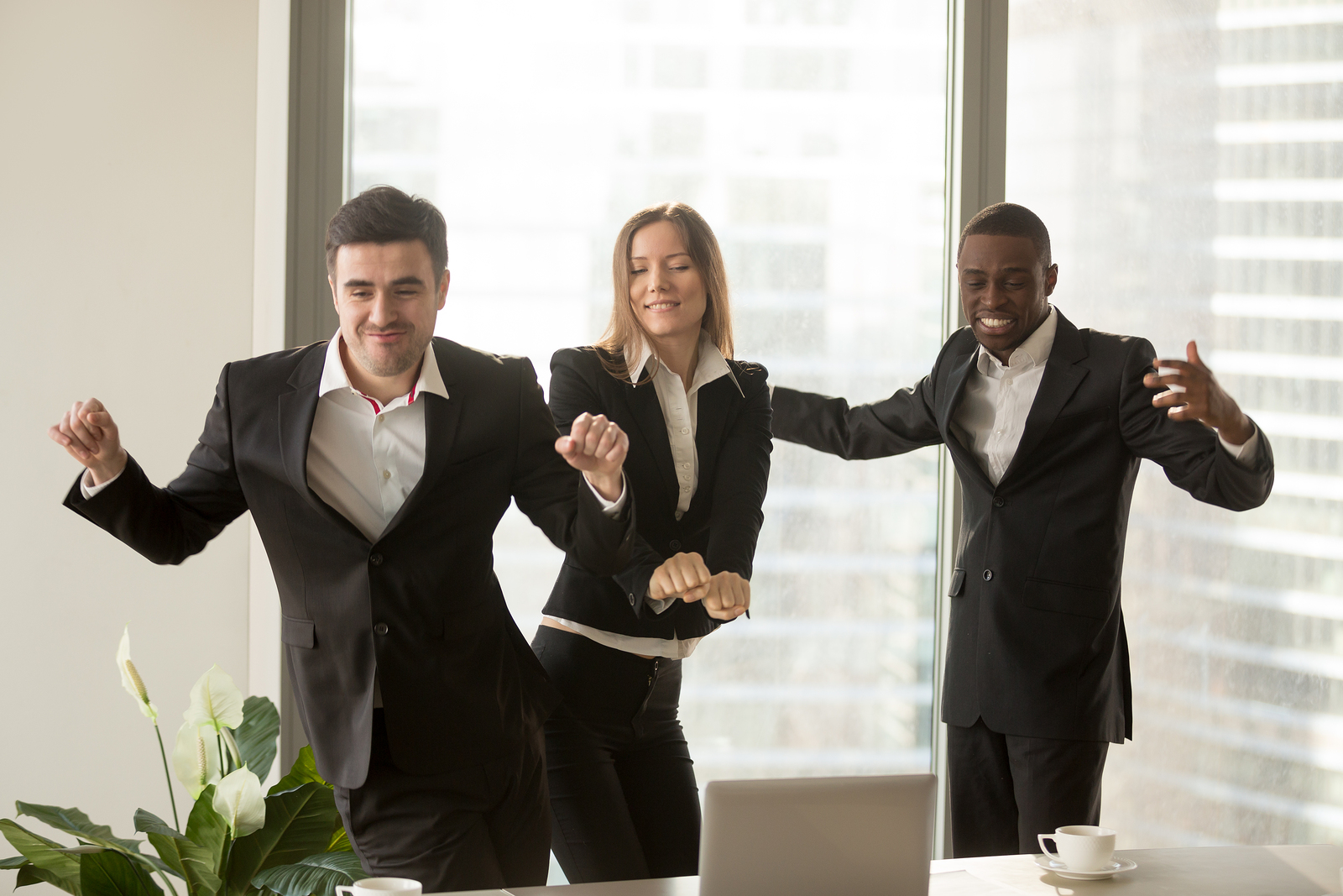 11 Ways to Be A Dream Team Mate and Not a "Work Jerk!" - Michael Kerr